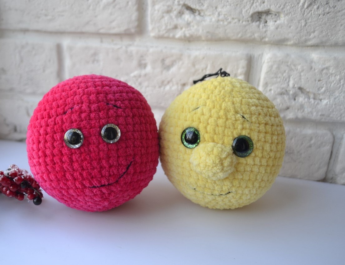 Easy Crochet Smile Face Pattern, Crochet Ball Pattern for Beginners Eng ...