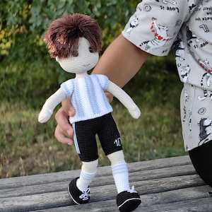 Soccer Player Amigurumi Boy Pattern, Crochet Football Player Amigurumi ...