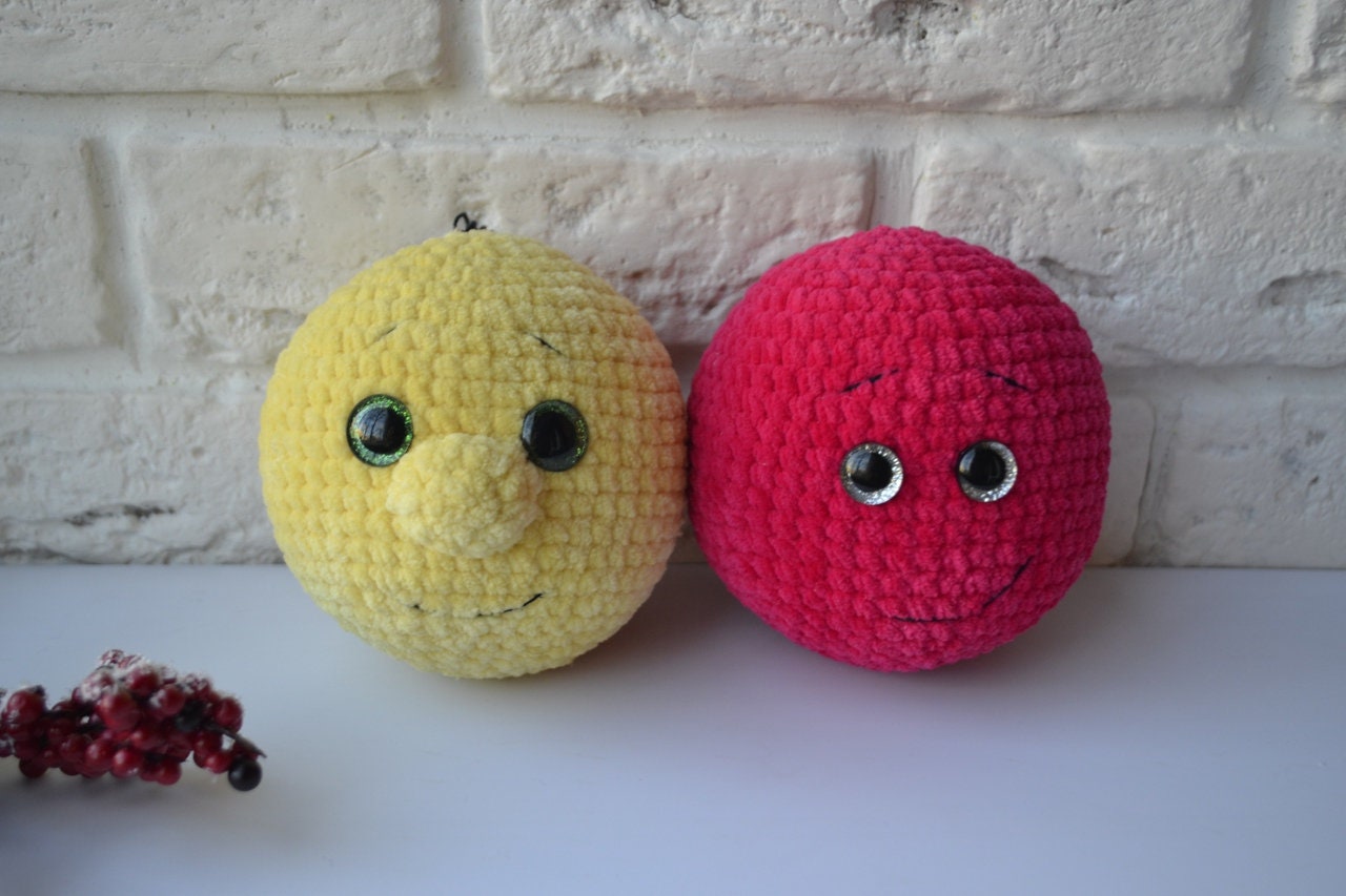 Easy Crochet Smile Face Pattern, Crochet Ball Pattern for Beginners Eng ...