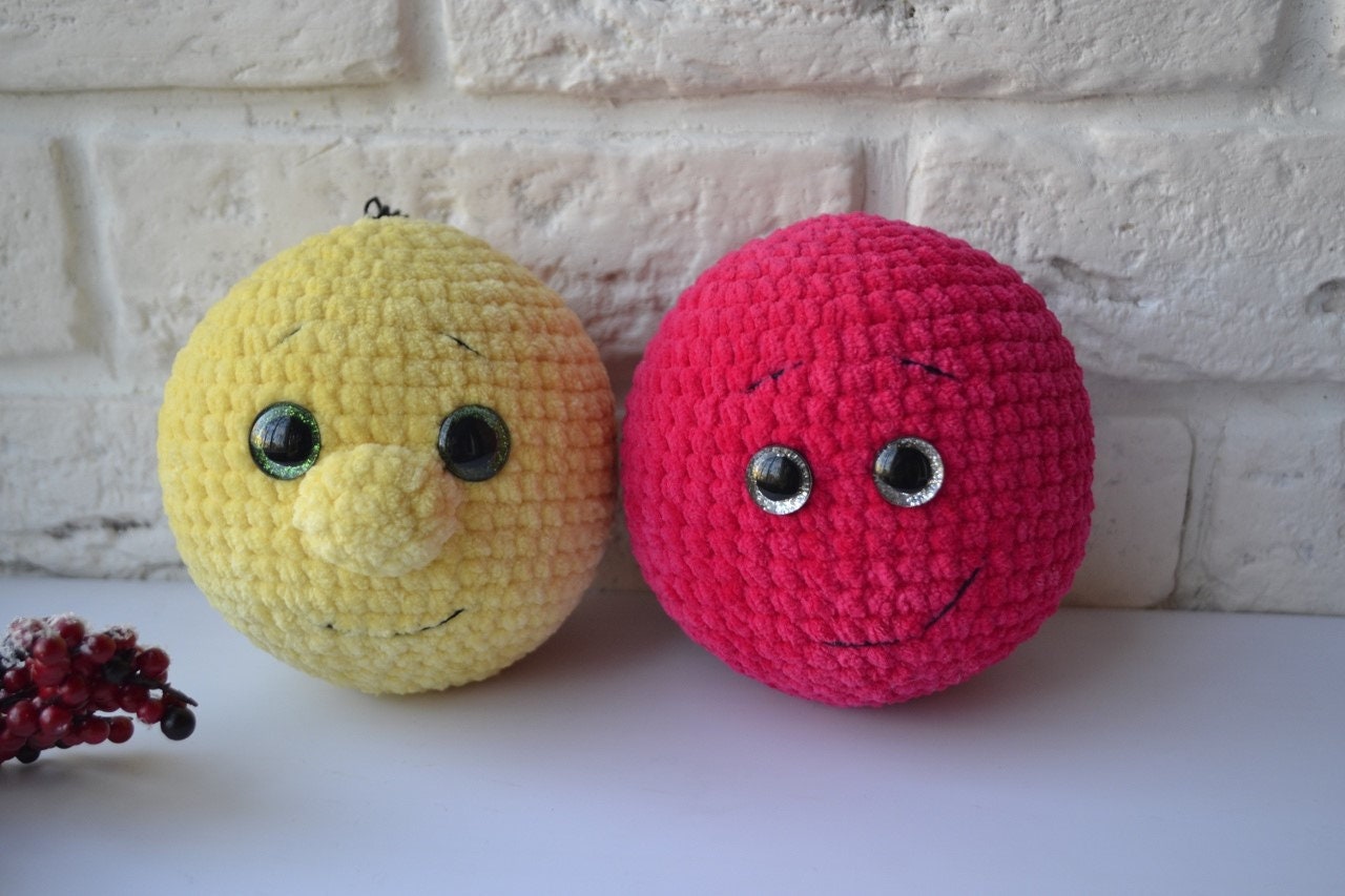 Easy Crochet Smile Face Pattern, Crochet Ball Pattern for Beginners Eng ...