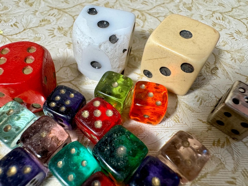 Lot of Antique Dice Miniature, Bone, Wood, Glass/bakelite - Etsy