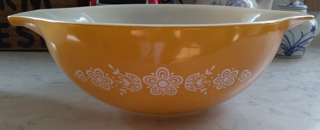 Vintage Pyrex Bowl With Handles 444 Butterfly Gold - Etsy