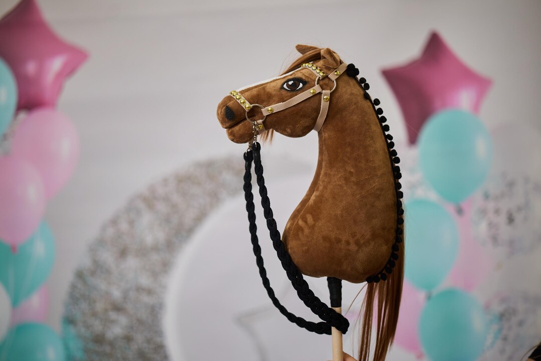 Carmello Hobby Horse Stick Horse A3 With Beige Halter & Gold Sequins ...