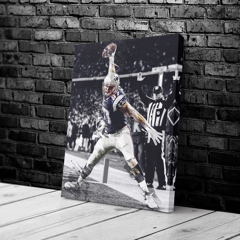 Rob Gronkowski Spiking the Ball New England Patriots American Football ...