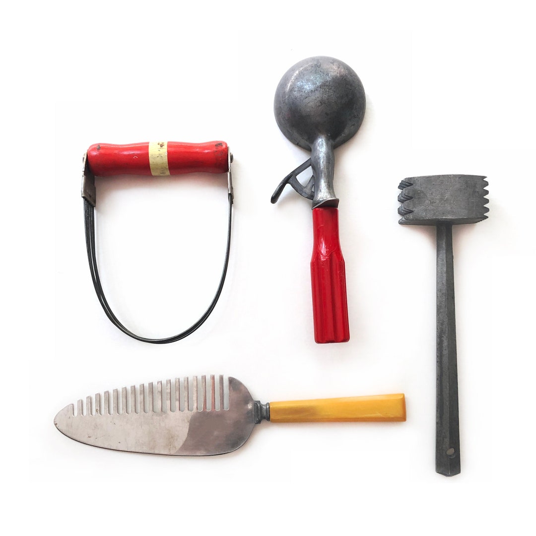 Vintage Kitchen Tools Bakelite Cake Server Ice Cream Scoop Meat ...