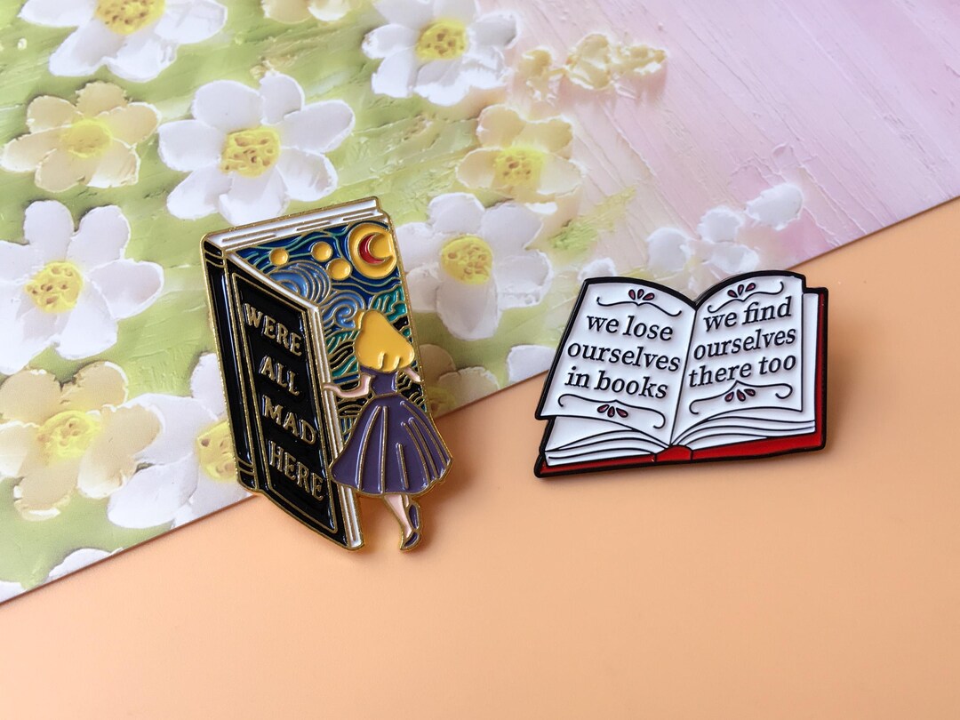 Book Lover Enamel Pin | Bookworm Badge Pin | Lapel Pin | Collar Pin ...