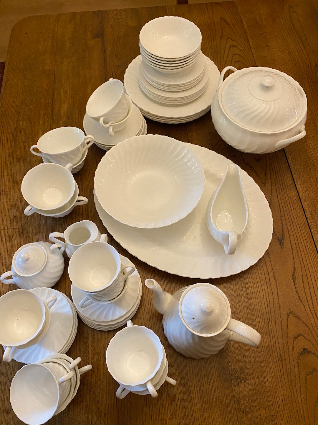 Wedgewood White ( Candlelight) Bone China Dinner Service in Excellent ...