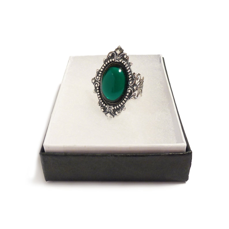 Victorian Gothic Ring - Emerald Green Ornate Filigree Silver Steampunk ...