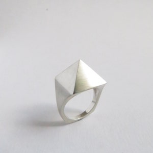 Sterling Silver Pyramid Minimalist Facet Ring. Contemporary Statement ...