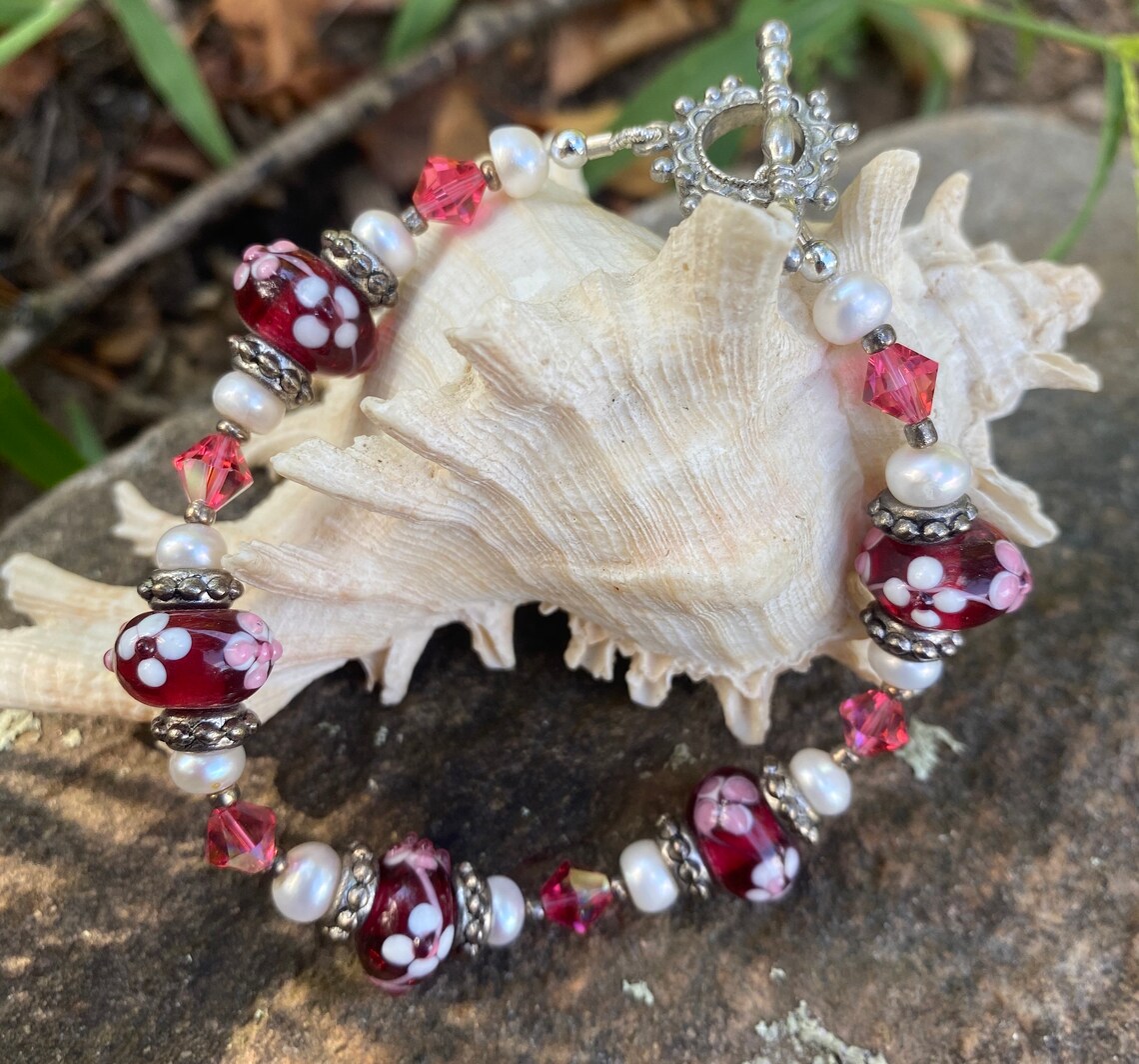 Cherry Red With White Bumpy Flowers Glass Beads and White - Etsy