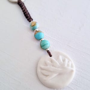 Lotus Flower Keychain, Healing Crystal Key Holder, Lotus Flower Charm ...