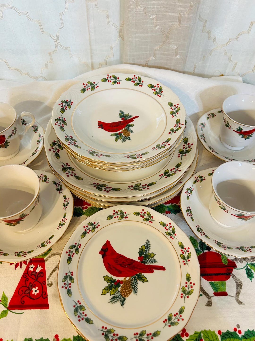 Vintage Gibson Christmas Holly Winter Song Red Birds Dinnerware - Etsy