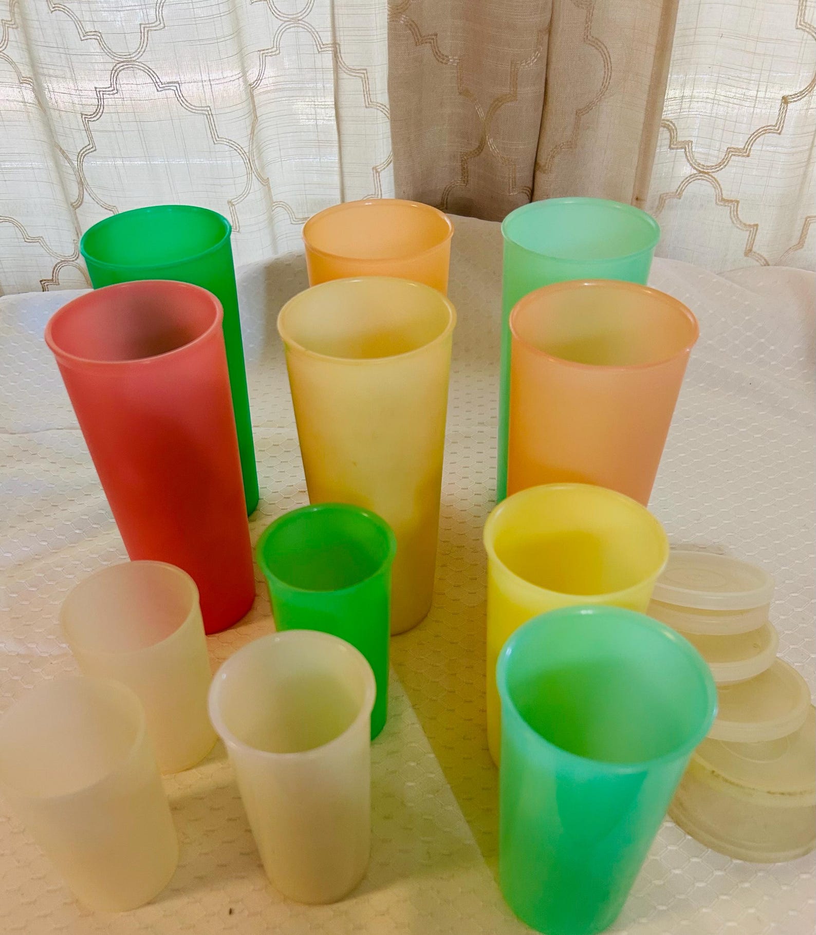Vintage Tupperware Glasses With 7 Lids - Etsy