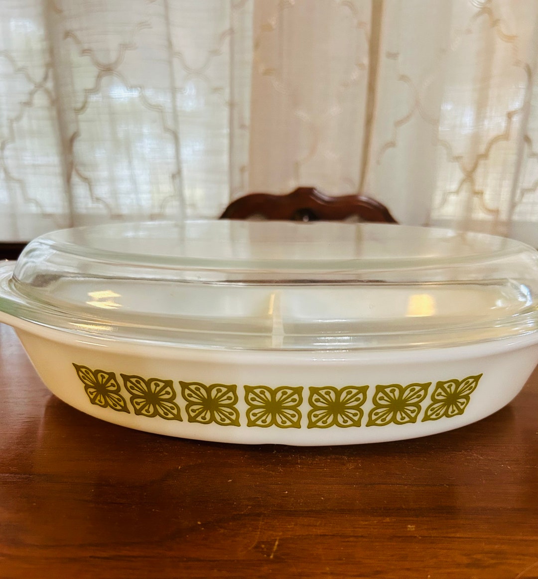 Vintage Pyrex Verde Divided Ovenware Dish - Etsy
