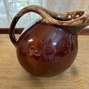 Vintage Hull Pottery Pitcher - Etsy