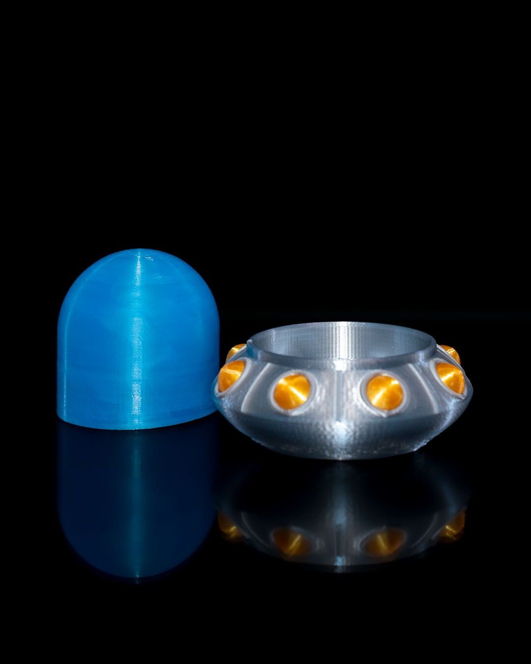 UFO Herb Grinder 3D Printed Alien Spaceship Design Unique and Efficient ...