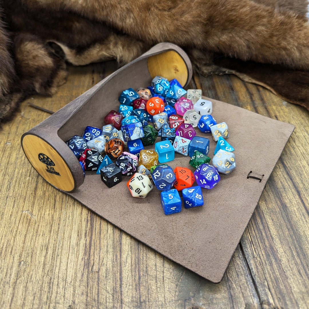 Dice Holder Scroll in Leather and Wood for Dnd, Warhammer and Role Play ...