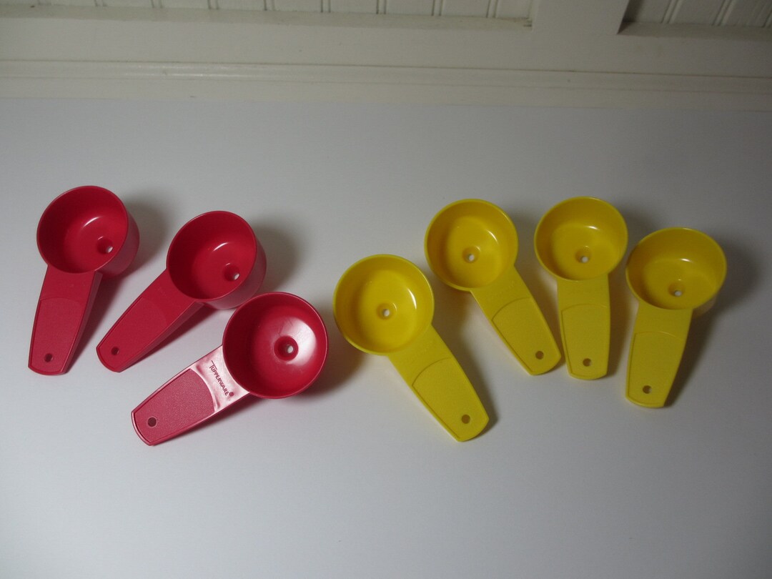 Tupperware Small Plastic Funnel, 877-3, NOS 068TP - Etsy