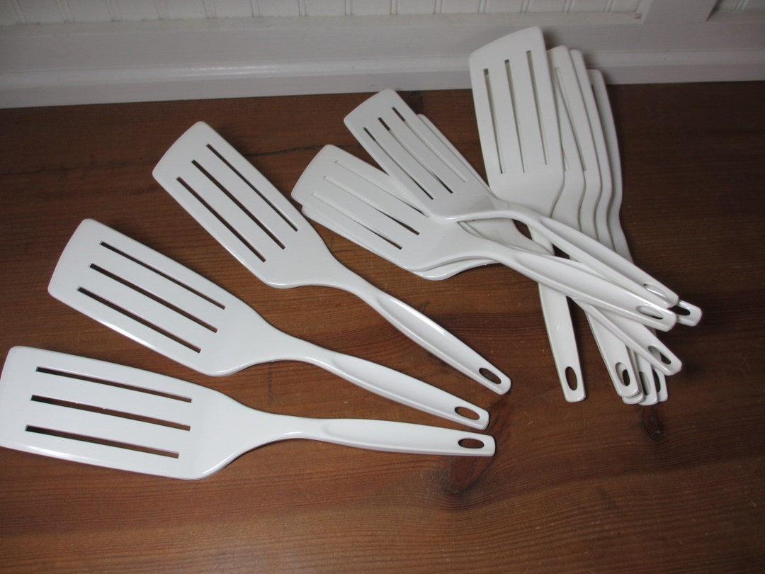 Foley Long, White, Almond Nylon, Plastic Slotted Spatula Utensil 143UT ...