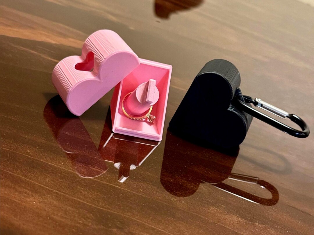 Lockable Ring Storage Keychain for Wedding Rings, Couples Jewelry ...