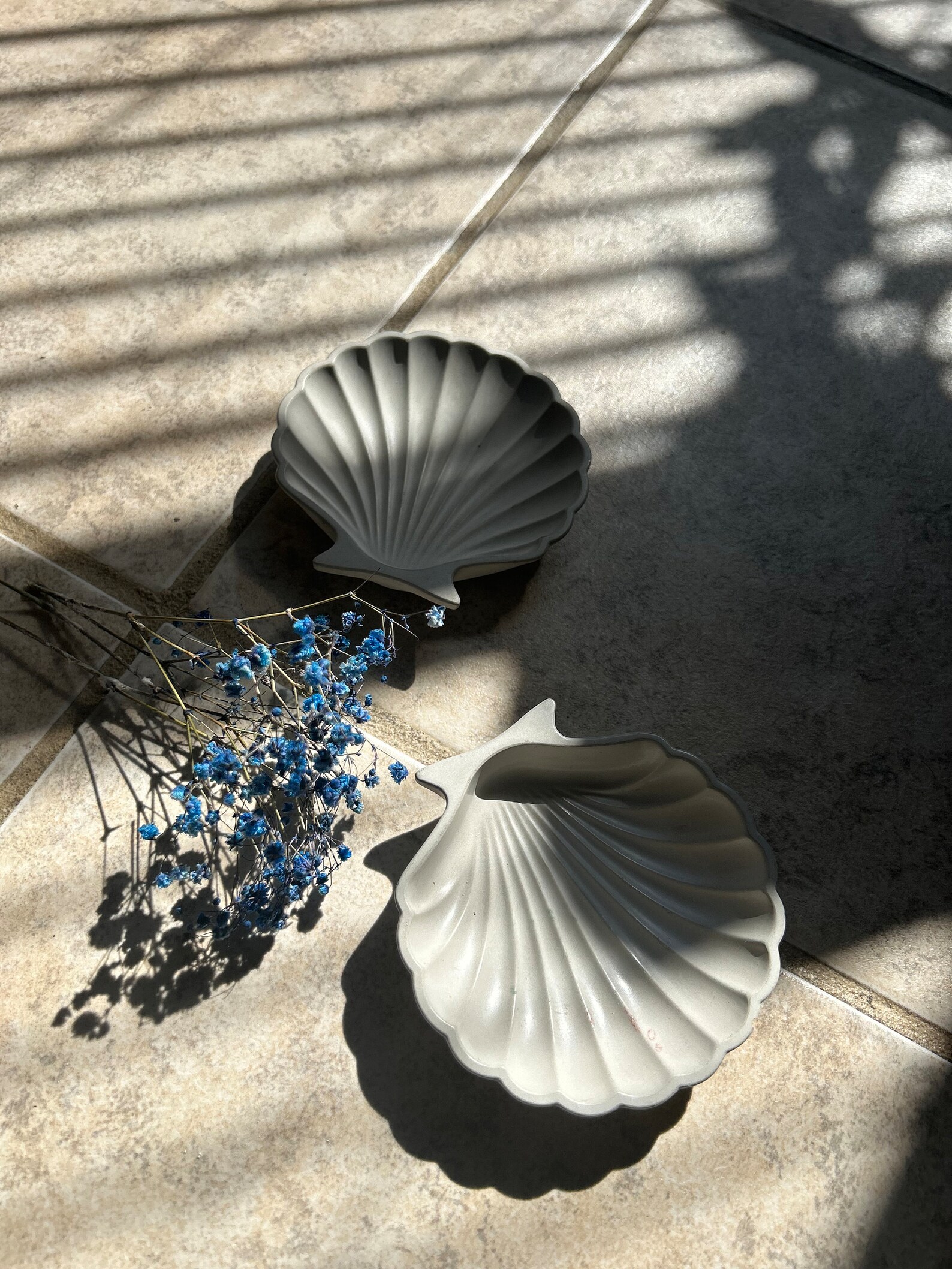 Handmade Concrete Shell Tray , Custom Jewelry Plate-sea Shell Tray ...