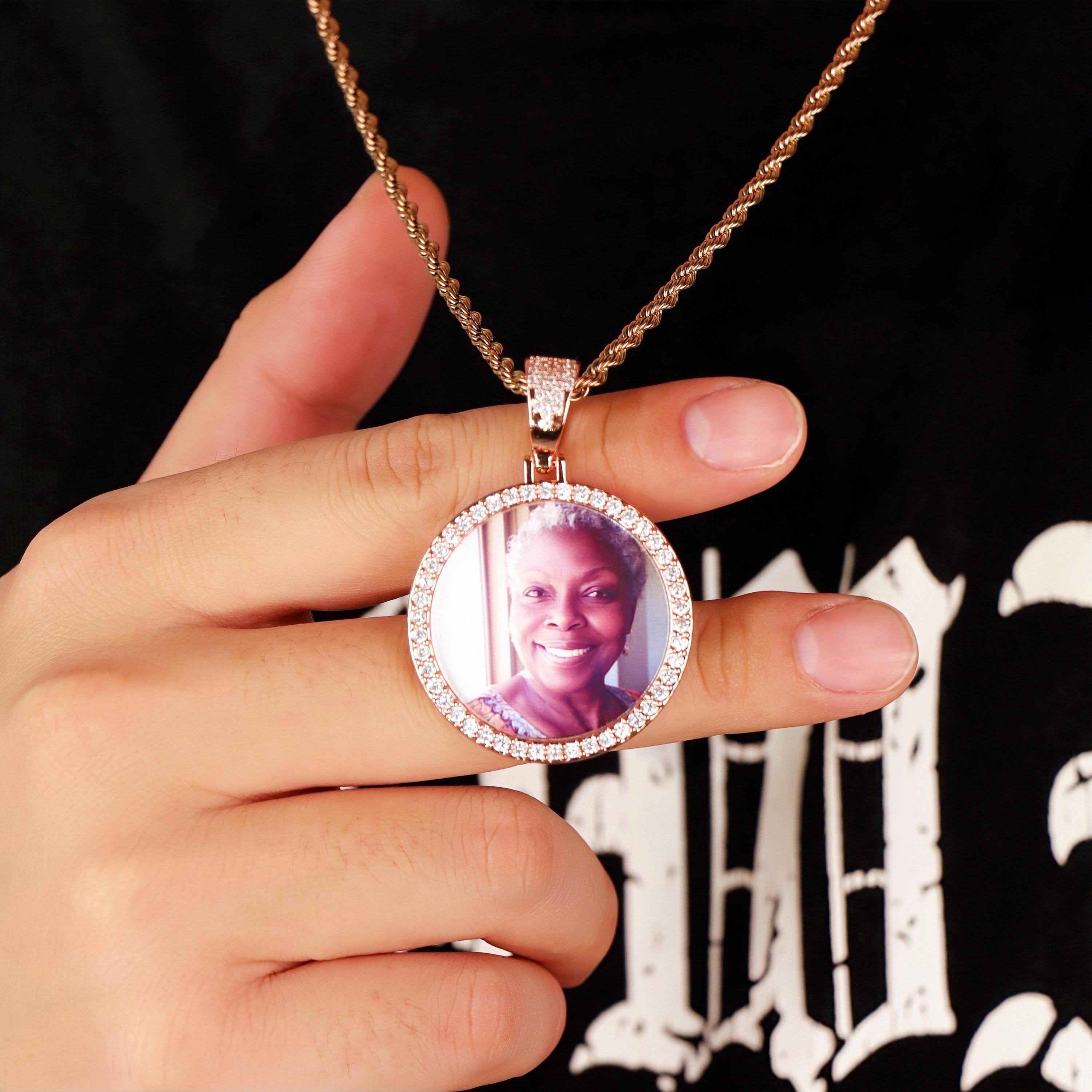 Iced Out 3 Sizes Round Personalized Family Member Picture Pendants ...
