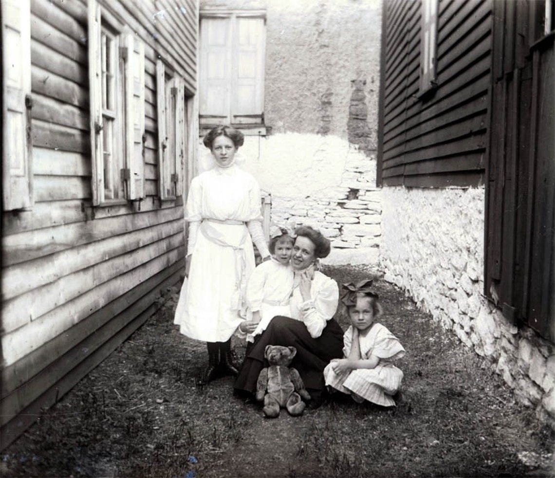 Vintage Photo Print Mother W Her 3 Beauty Girls And Teddy Bear 1900 Etsy