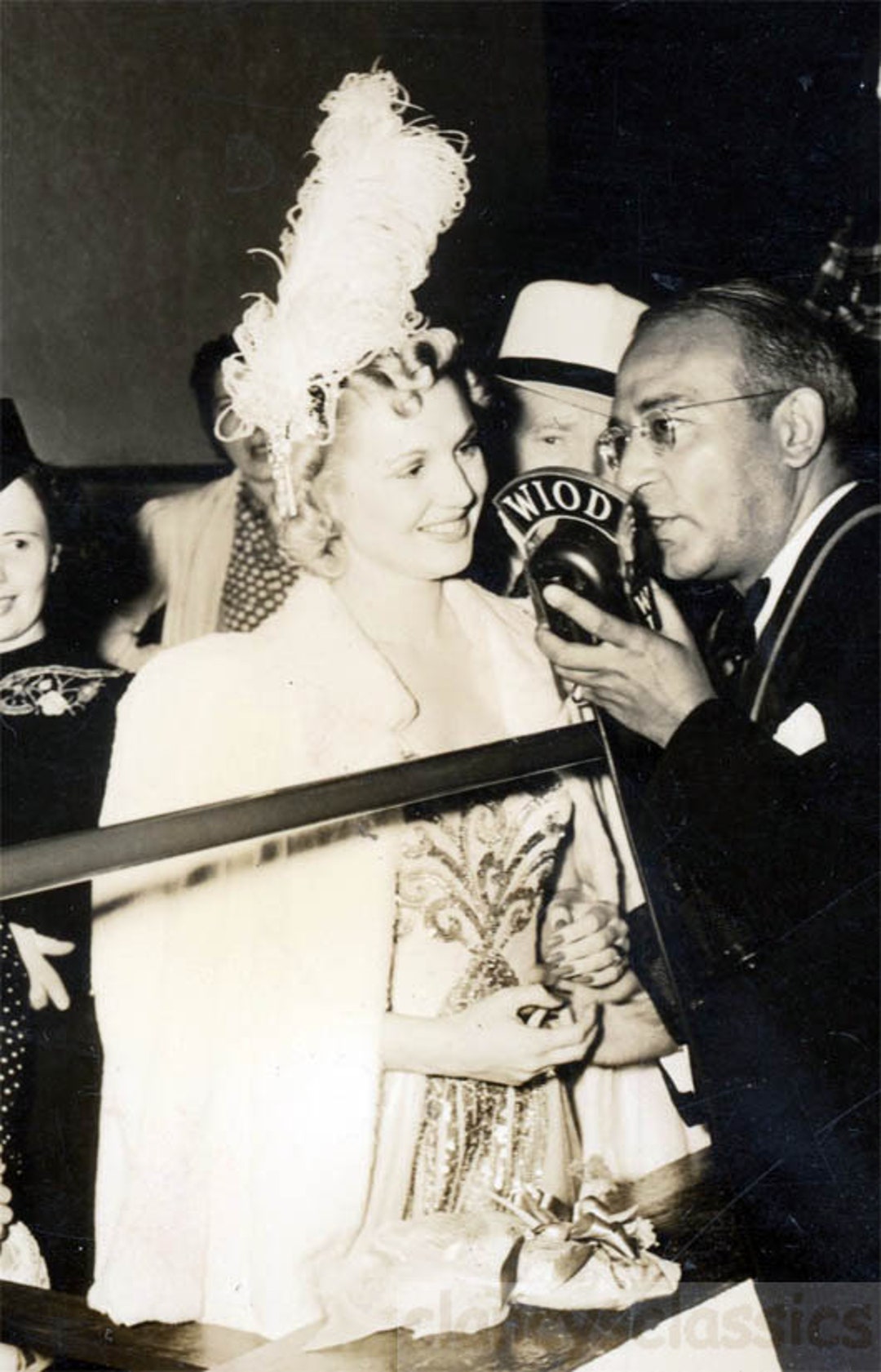 Vintage Photo 1950 WIOD Miami Radio Host Interviews Sonia Henie in Ice ...