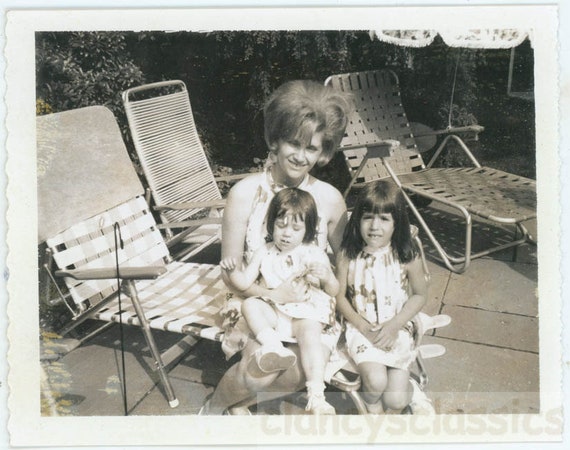 Vintage Photo 1963 Young Mom High 60s Hair Teased Ratted Her 2 - Etsy