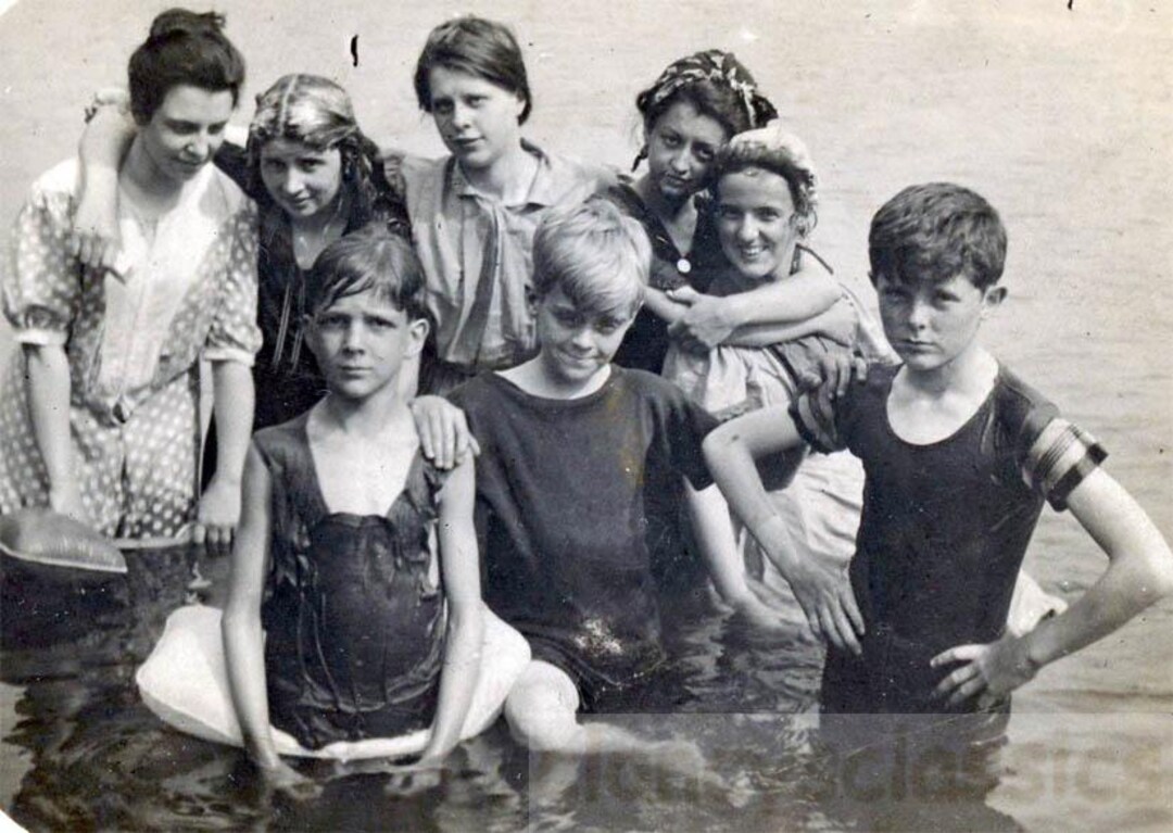 Vintage Photo 1918 Family in Summer All Together Clear Lake Big Rapids ...