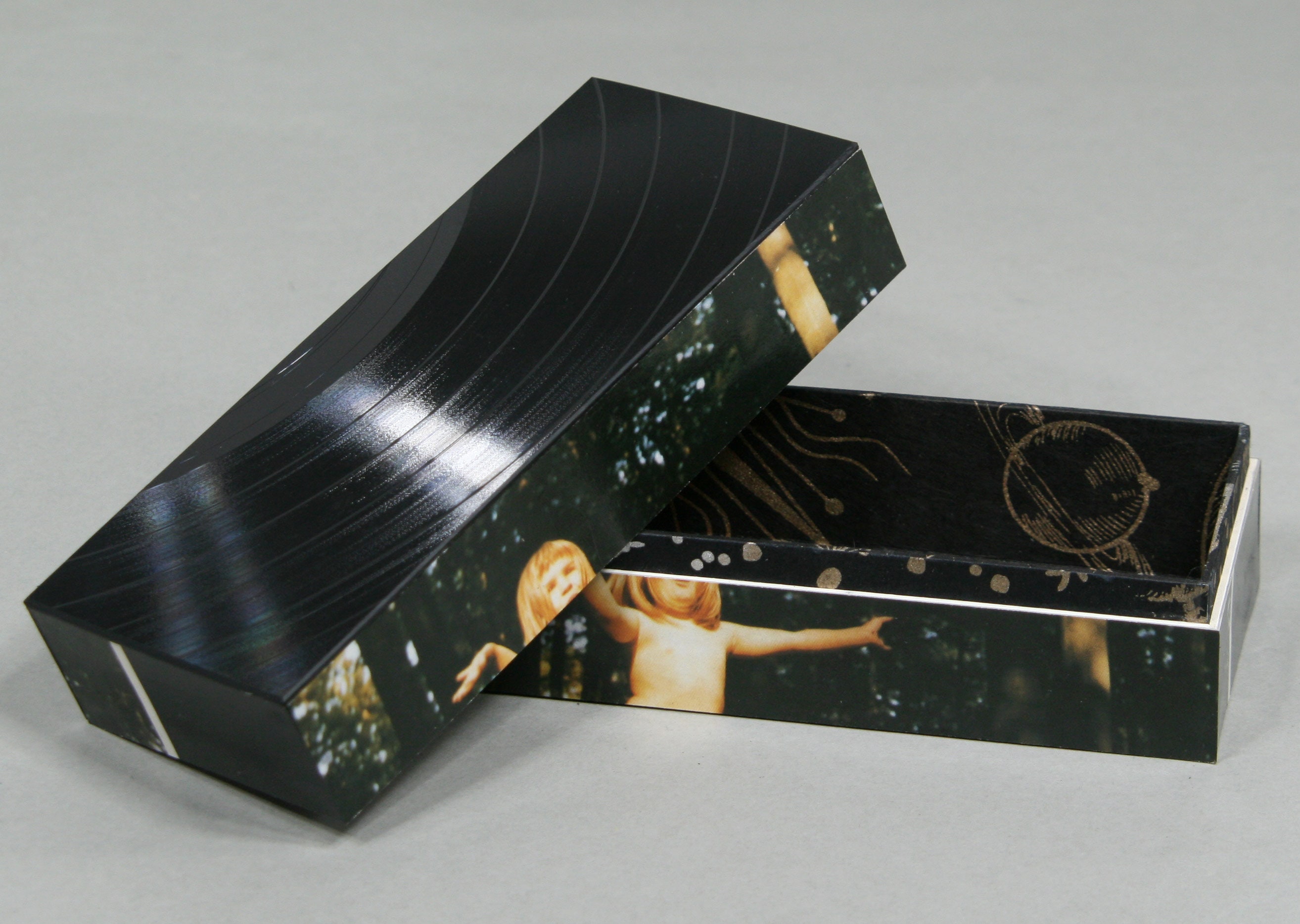 Mini Groove Box Handmade From Recycled Vinyl Record Tones on Tail Pop ...