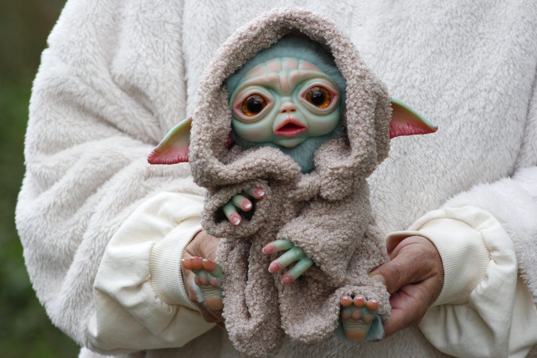 Baby Alien Mandaloriann - Etsy