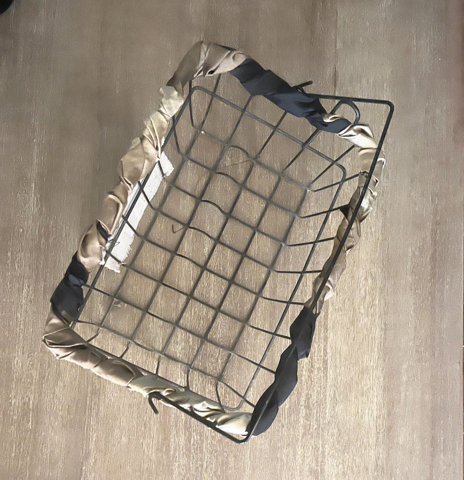 Fleur De Lis Wire Basket: Shabby Chic Farmhouse Decor - Etsy