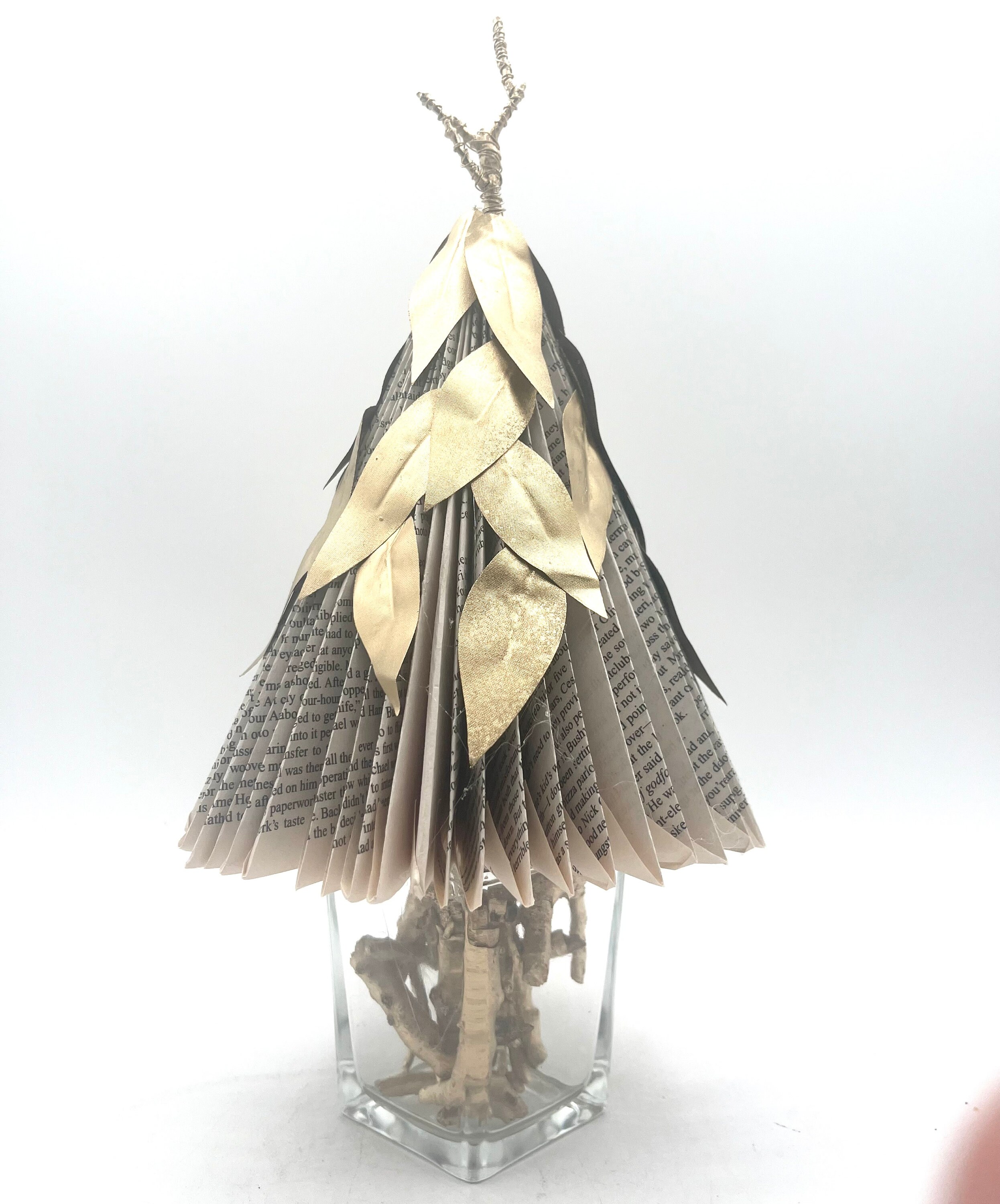 Folded Book Page Christmas Tree: Gold Leaves Rustic Centerpiece - Etsy