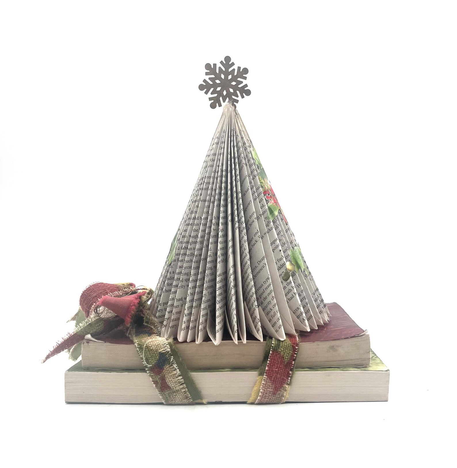Folded Book Page Christmas Tree: Rustic Floral Centerpiece - Etsy