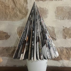 Folded Magazine Christmas Tree: Colorful Holiday Centerpiece - Etsy