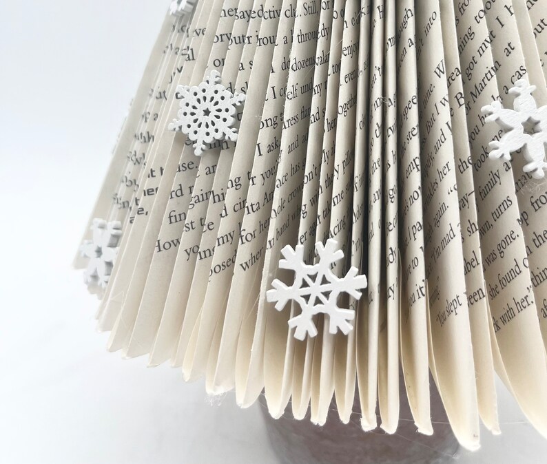 Folded Book Page Christmas Tree: Shabby Chic Rustic Holiday Decor - Etsy