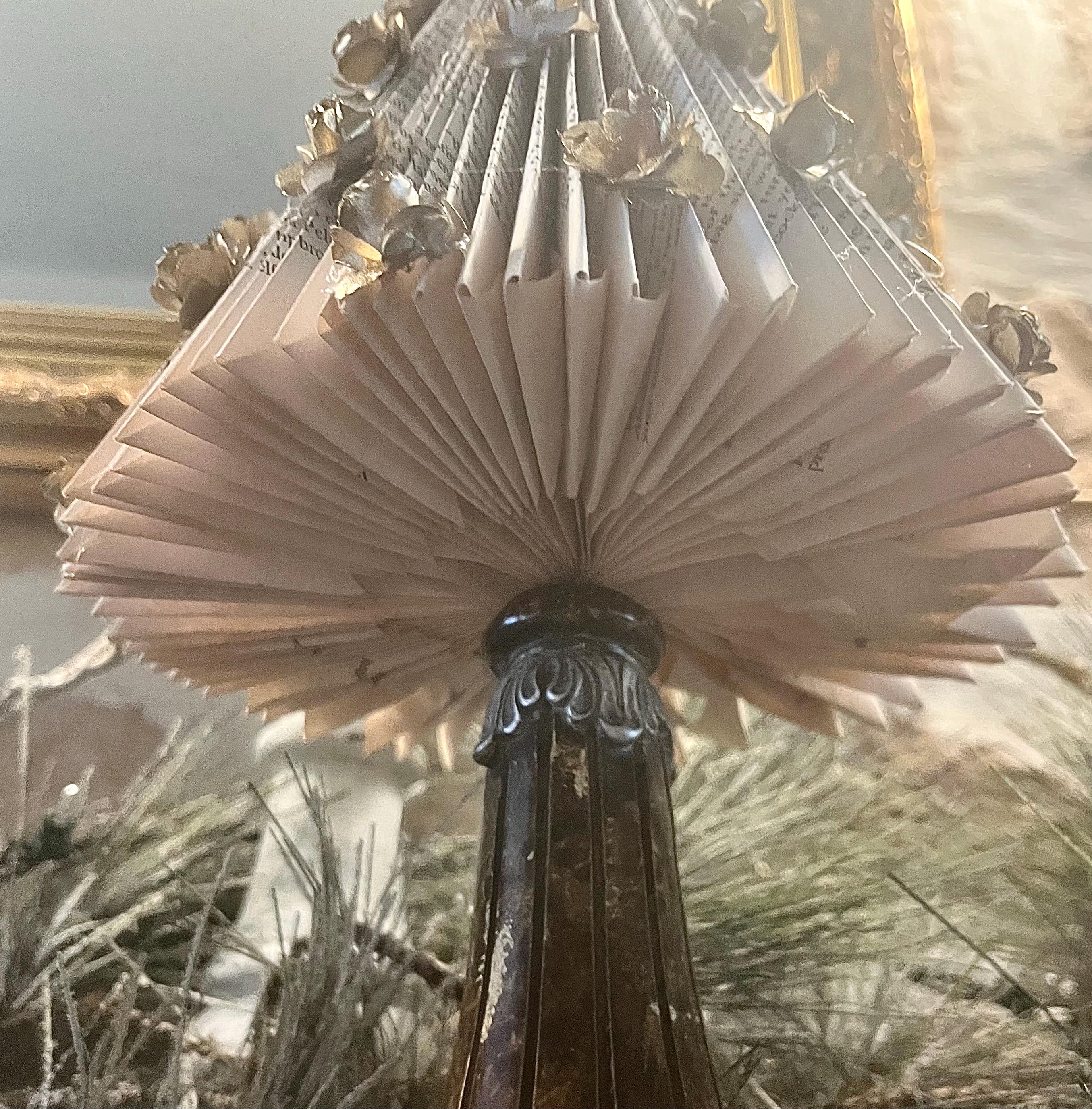 Folded Book Pages Christmas Tree: Gold Roses, Table, Shelf, Table ...