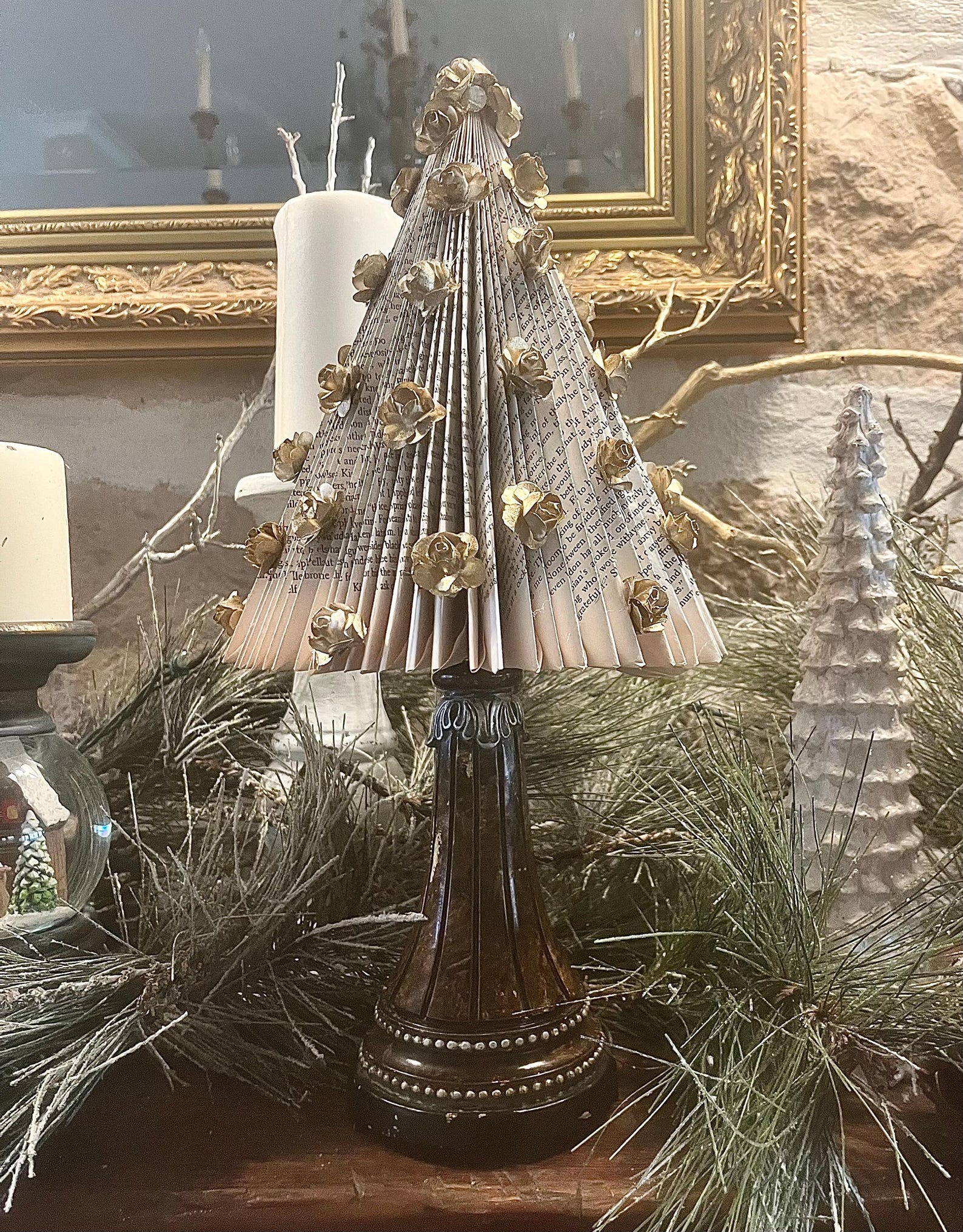 Folded Book Pages Christmas Tree: Gold Roses, Table, Shelf, Table ...