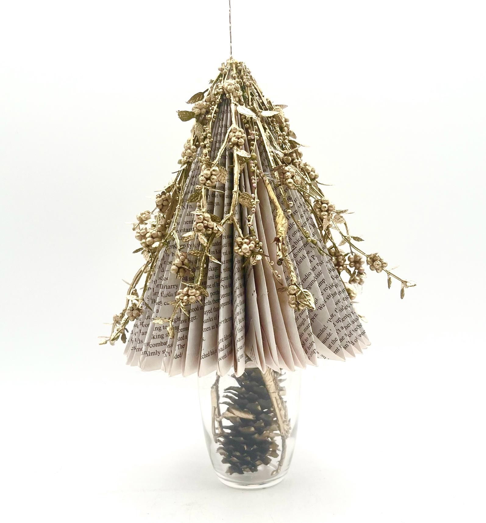 Handmade Folded Book Page Christmas Tree: Gold Snowflake Topper - Etsy