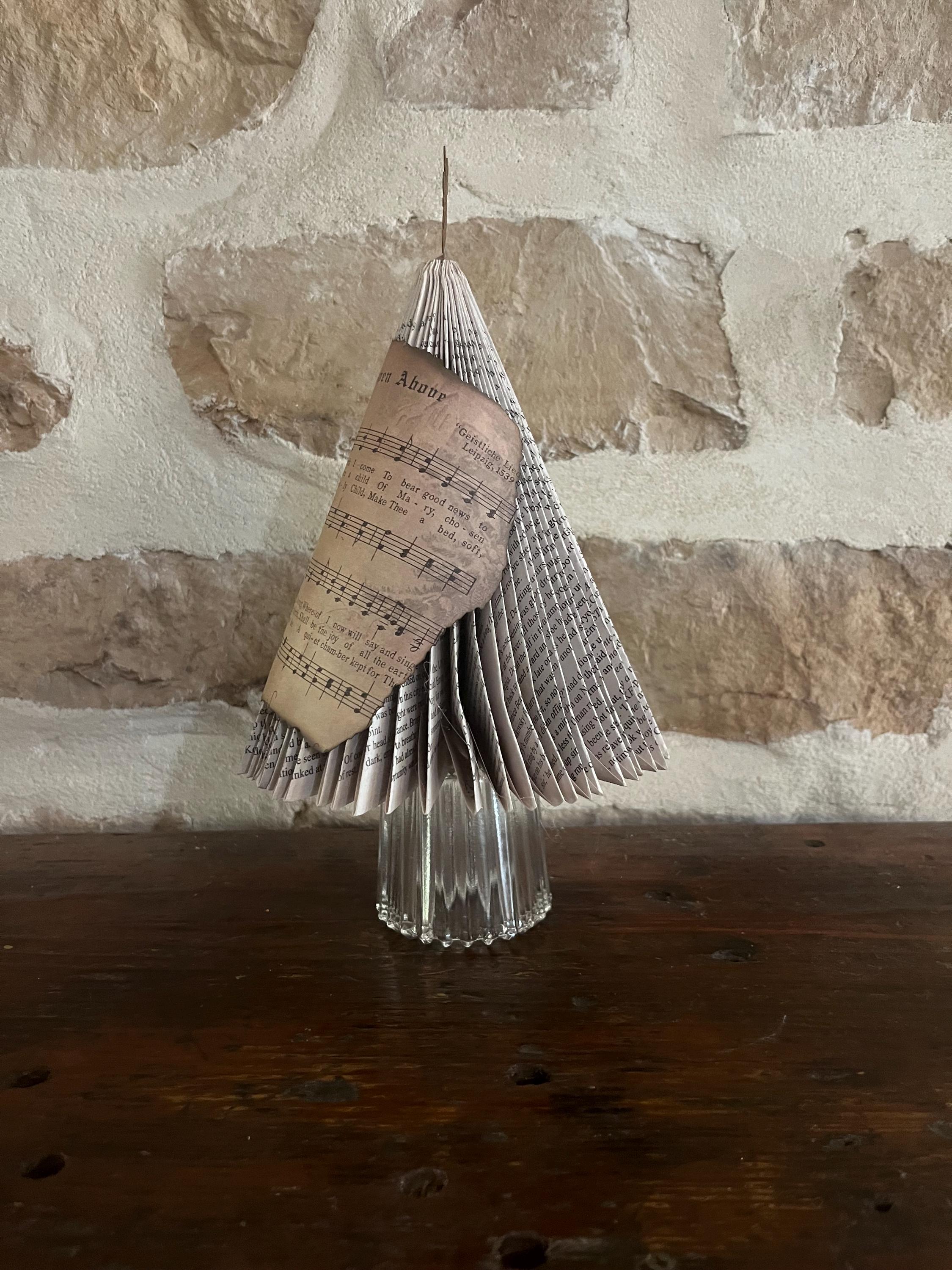 Folded Book Page Christmas Tree: Rustic Snowflake Topper - Etsy