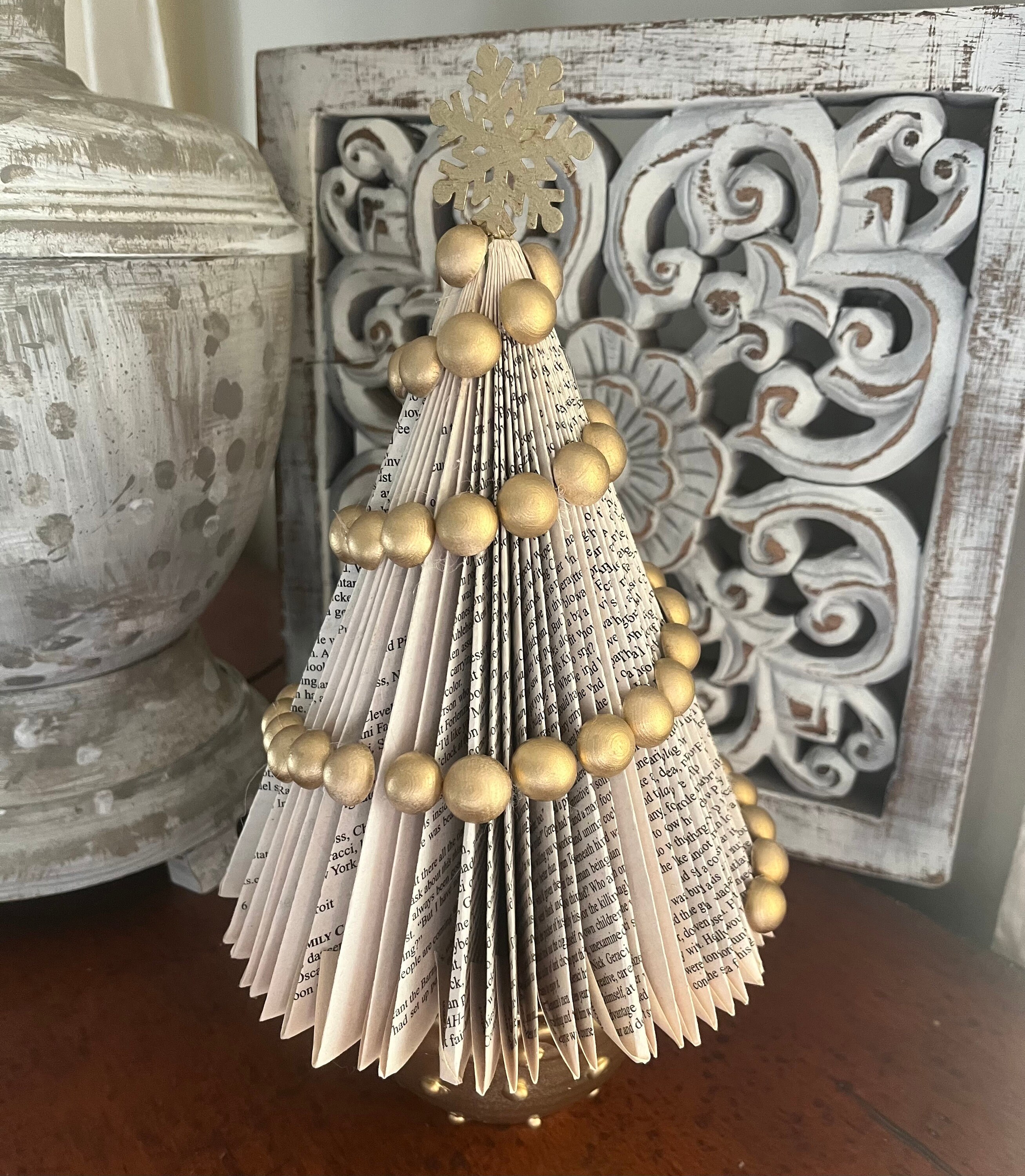 Folded Book Paper Christmas Tree, Gold Snowflake Topper, Vase Stand ...