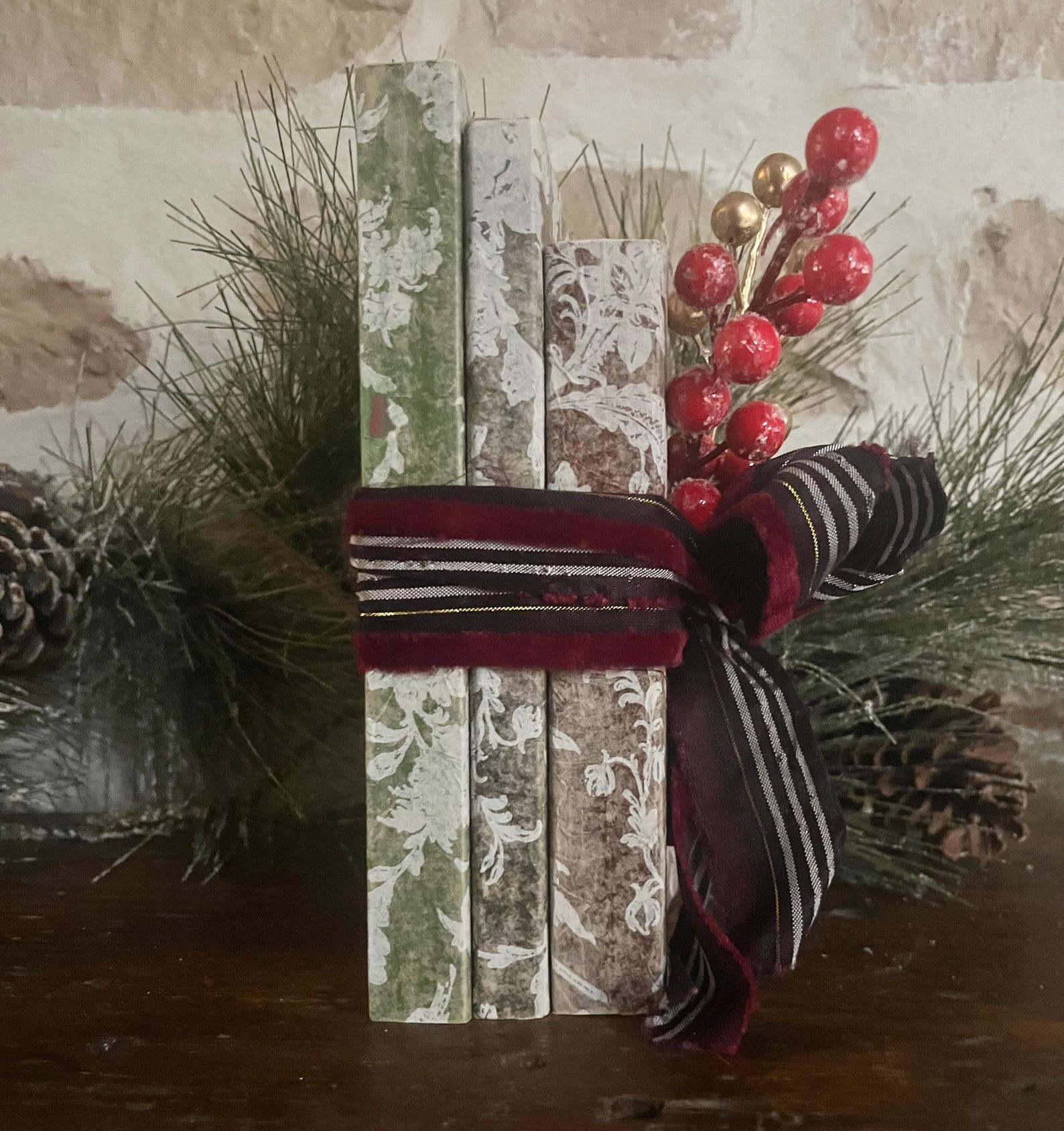 Christmas Book Bundle, Red Green White, Shabby Chic, Traditional Book ...