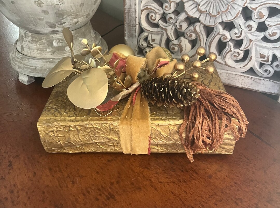 Gilded Christmas Book Decor: Gold Leaves, Berries & Velvet Bow - Etsy