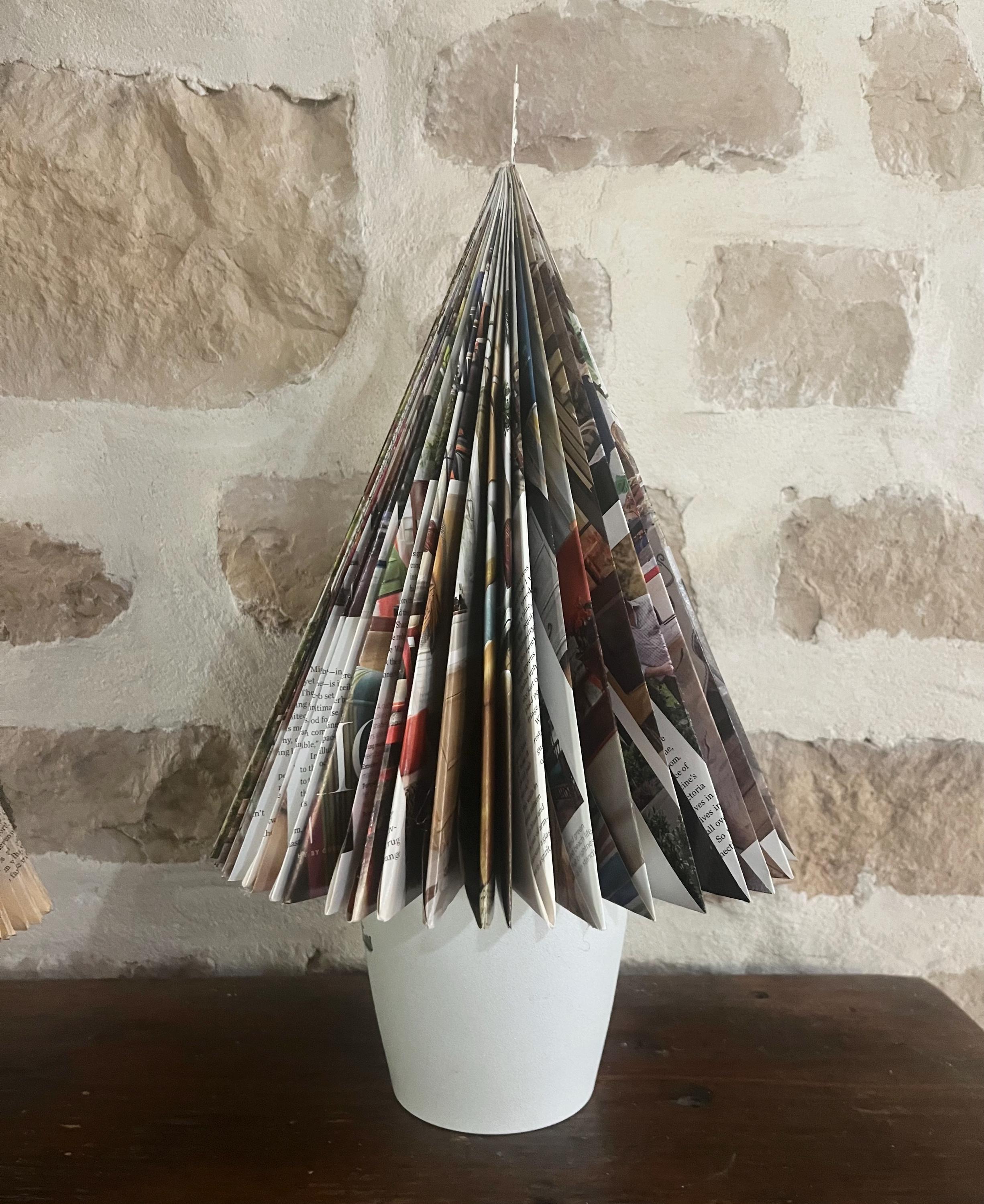 Folded Magazine Christmas Tree: Colorful Holiday Centerpiece - Etsy