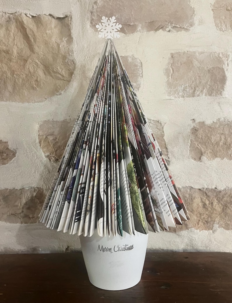 Folded Magazine Christmas Tree: Colorful Holiday Centerpiece - Etsy
