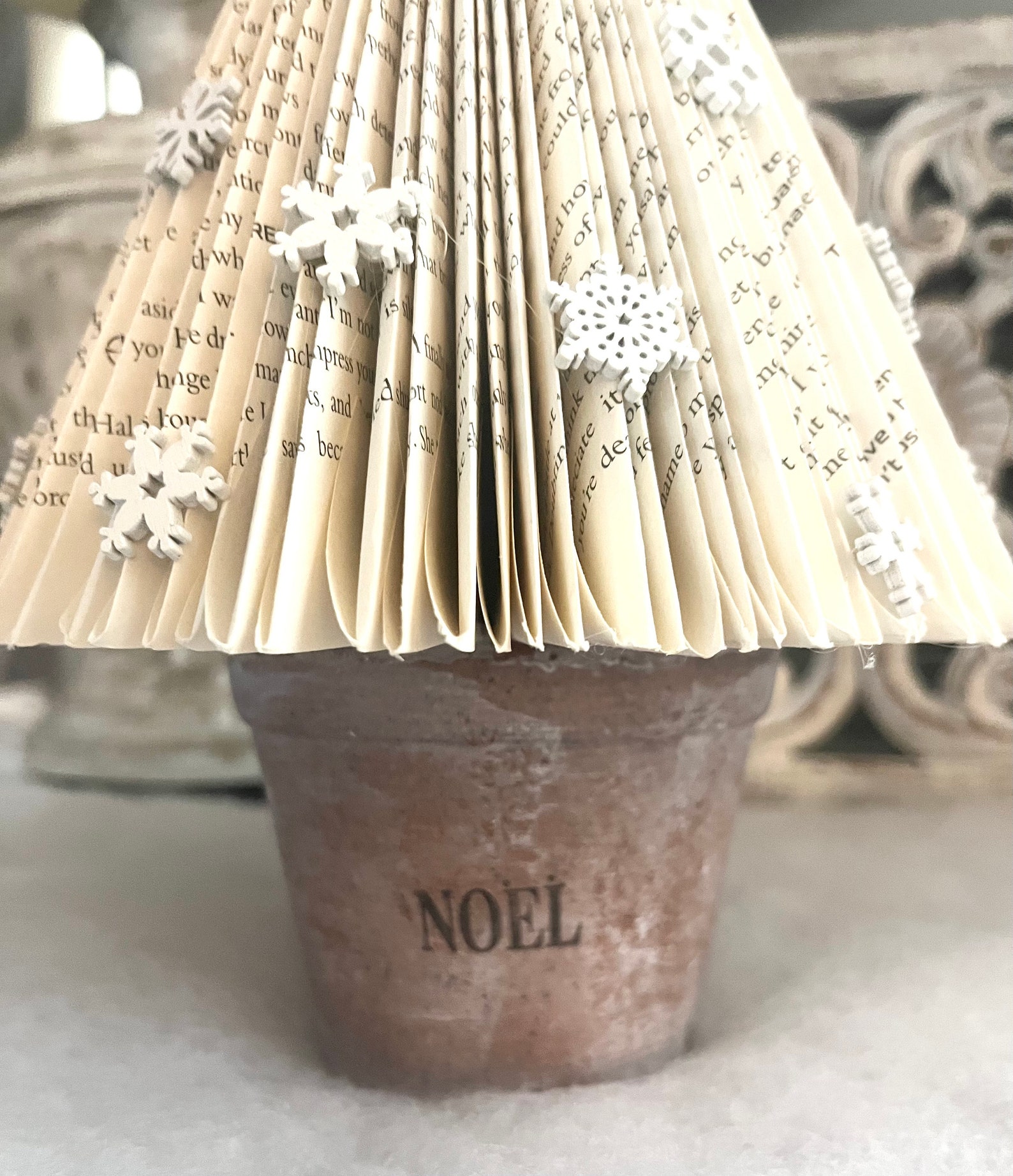 Folded Book Page Christmas Tree: Shabby Chic Rustic Holiday Decor - Etsy
