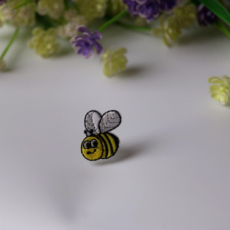 Bee Patch - Etsy