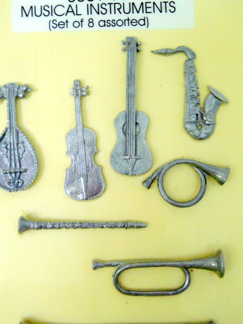 New Sealed Metal Musical Instruments 8 Assorted Sax Horns Trumpet ...