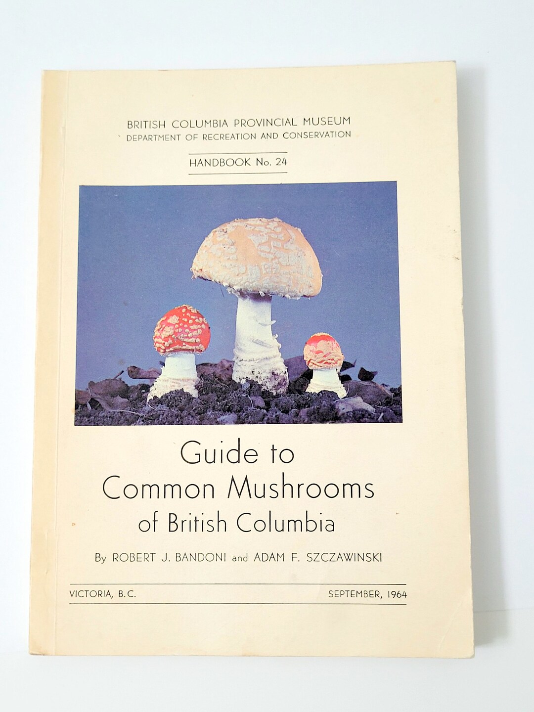 Guide to Common Mushrooms of British Columbia Softbound Book Robert ...